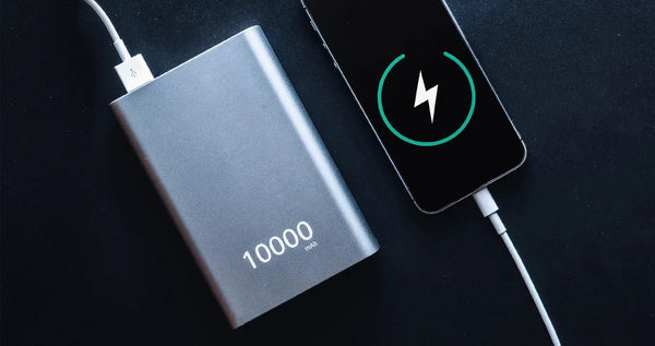 Was bedeutet mAh auf einer Batterie/Powerbank? Leitfaden 2025